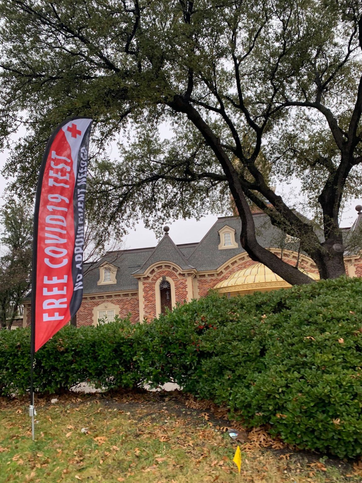 Feather Flags Dallas | Outdoor Banner Advertising | Street Flags